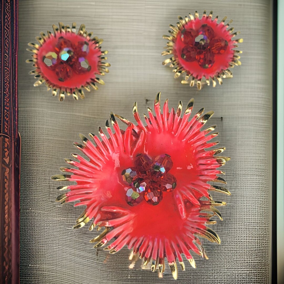 Vintage Signed Capri Jewelry Set MCM Red Pink Flower Brooch and ...