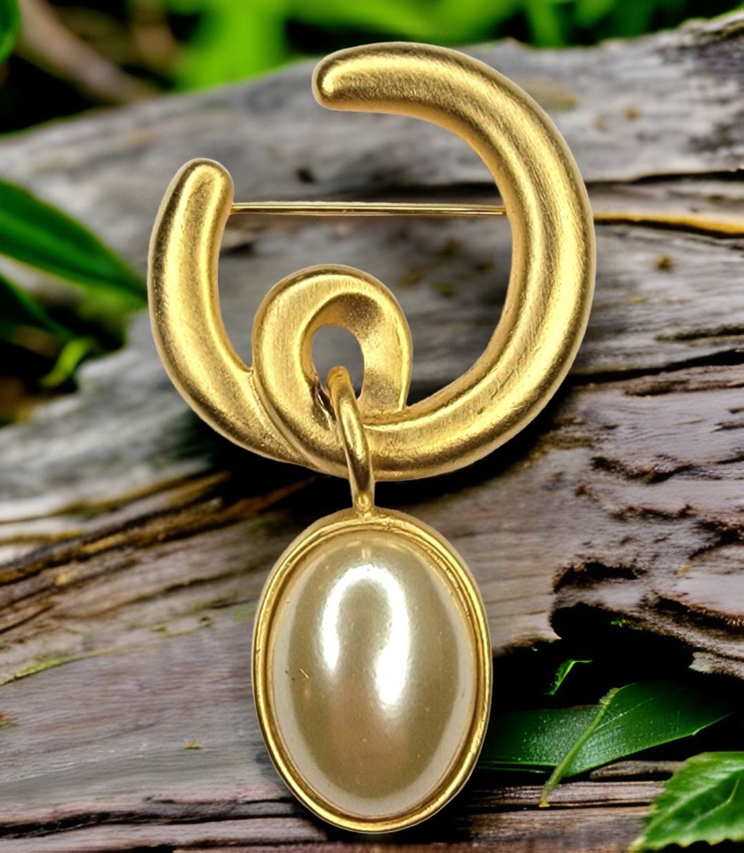 Vintage Signed DHT Brooch Dinah Hoyt Taylor Brooch Matte Gold Jewelry ...