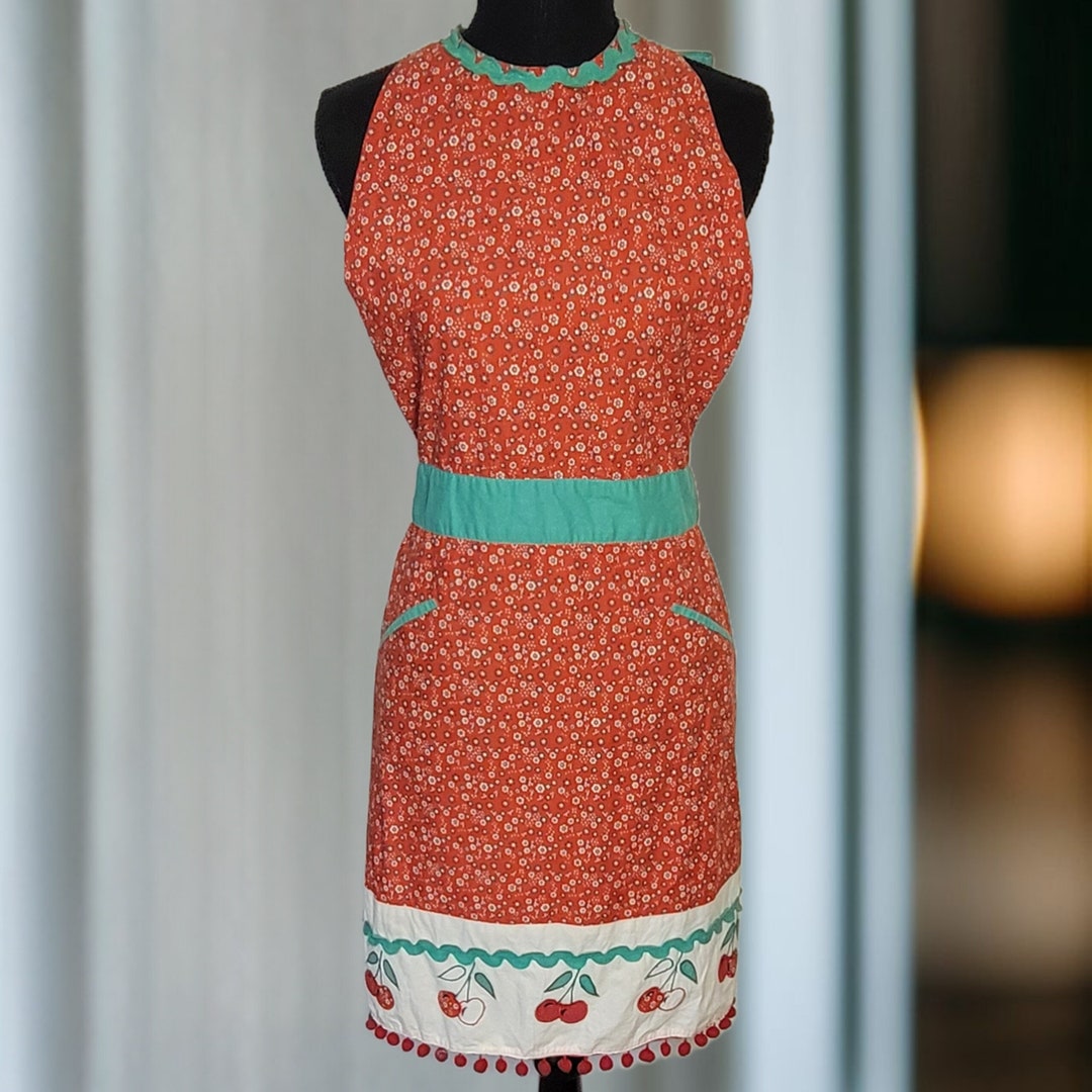 Vintage Full Apron With Rick Rack Floral Fabric Vintage Apron With Pom ...