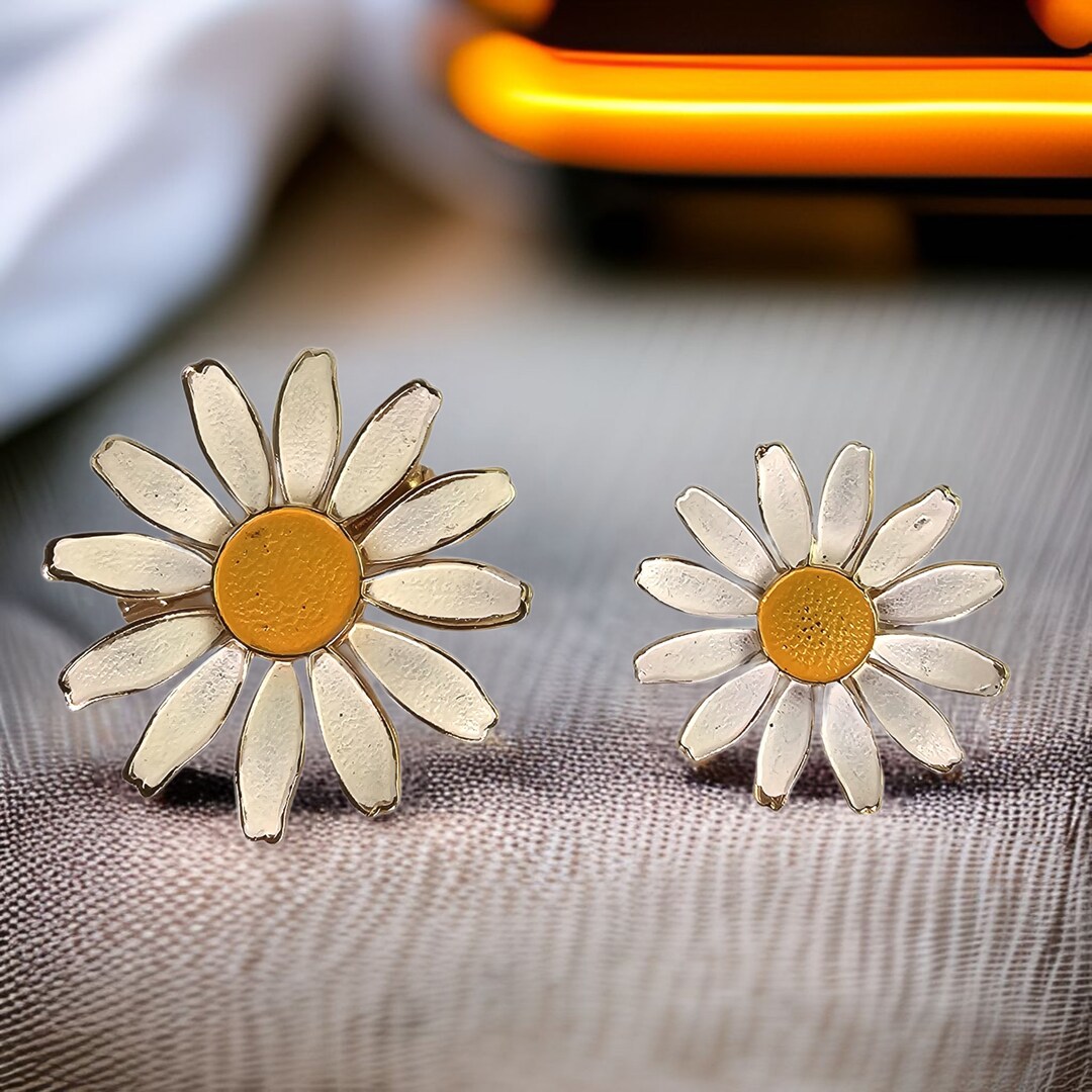 Vintage Flower Brooch Set of Matching Flower Pins Vintage Enamel Daisy ...