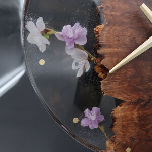 14" Round Wall Clock, Live Edge Natural Wood and Epoxy Resin Art ...