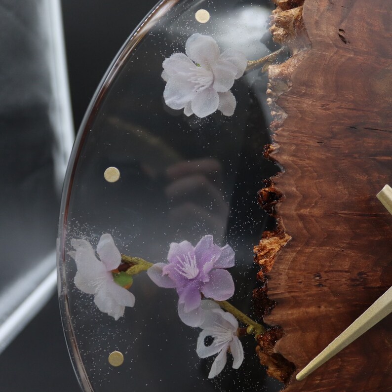14" Round Wall Clock, Live Edge Natural Wood and Epoxy Resin Art ...