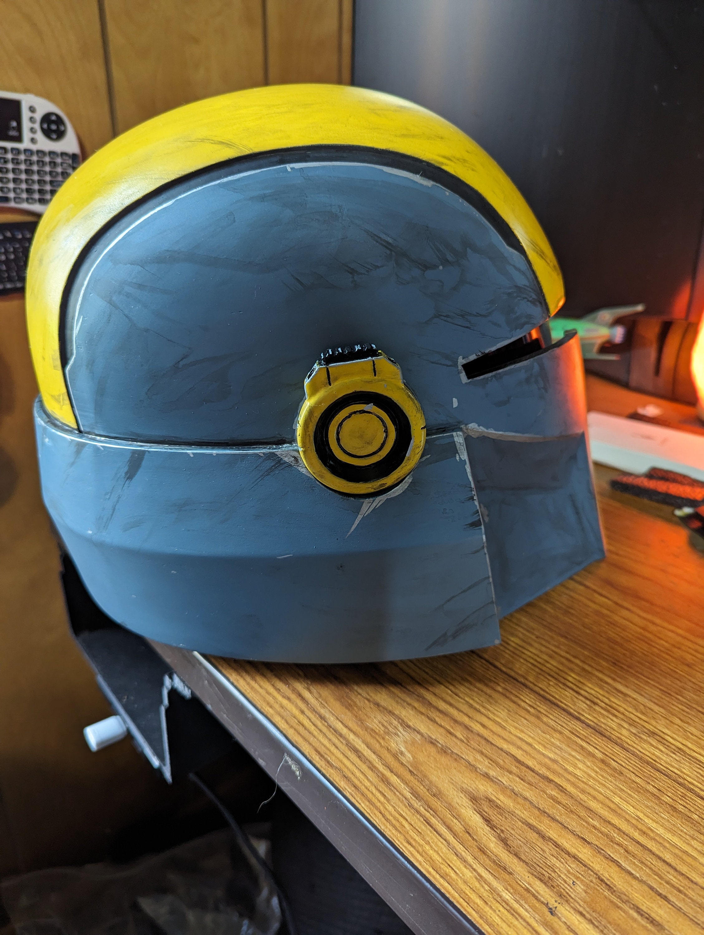 Mandalorion Vanguard Weathered Helmet - Etsy