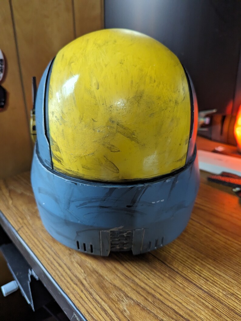 Mandalorion Vanguard Weathered Helmet - Etsy