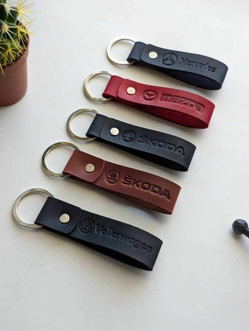 Renault Keychain, Car Logo Keychain Personalized Leather Keychain - Etsy