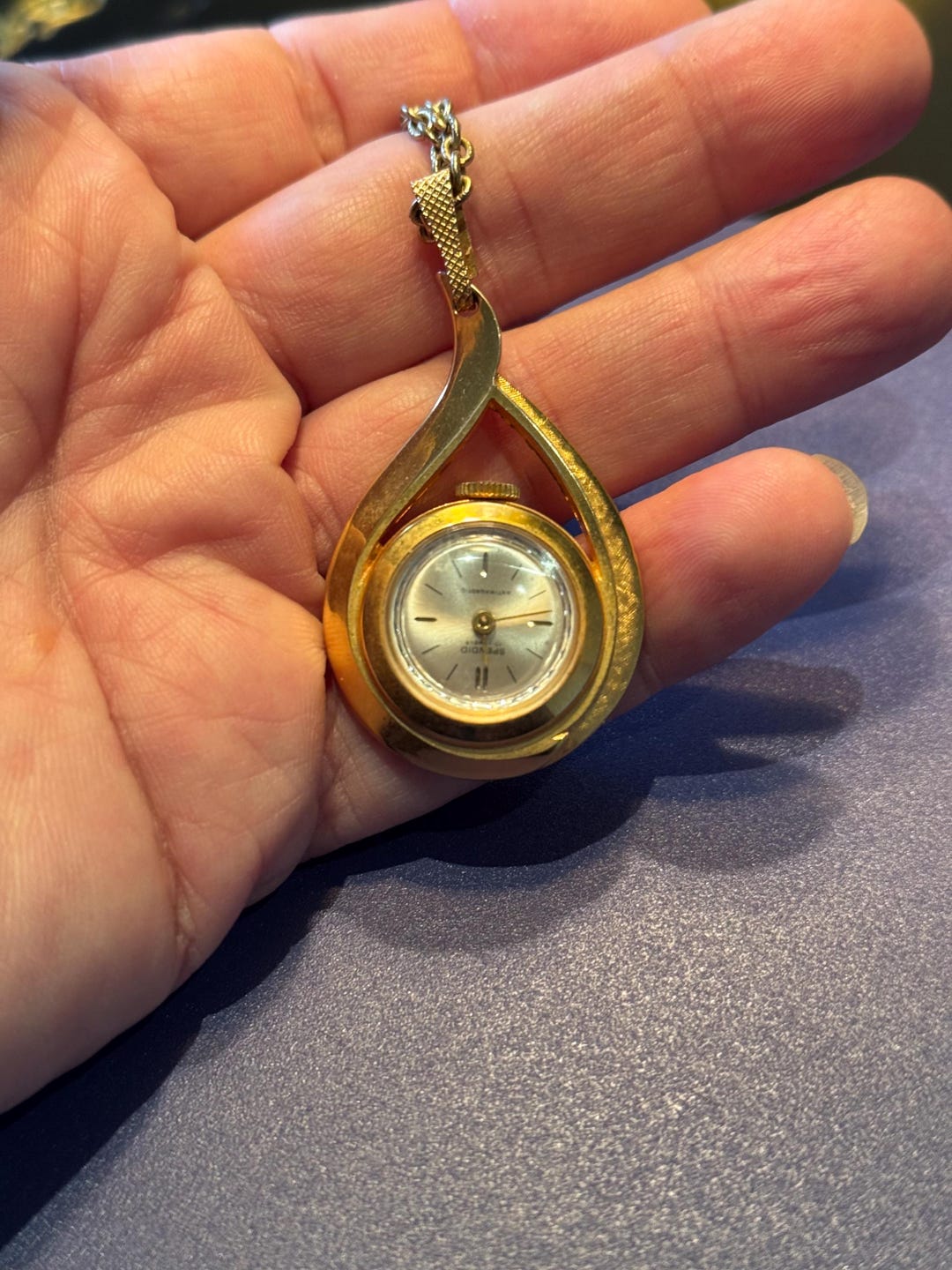 Vintage Swiss-made Mechanical Pendant Watch – Gold Teardrop Design ...
