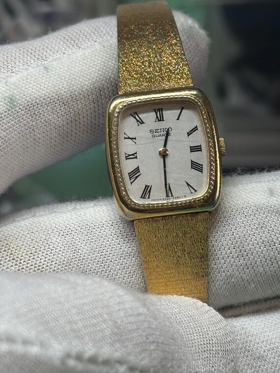 Ladies seiko vintage dainty - Gem
