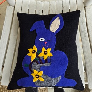 Perry Winkle Original Design Wool Hand Appliqued up Cycled Fabric - Etsy
