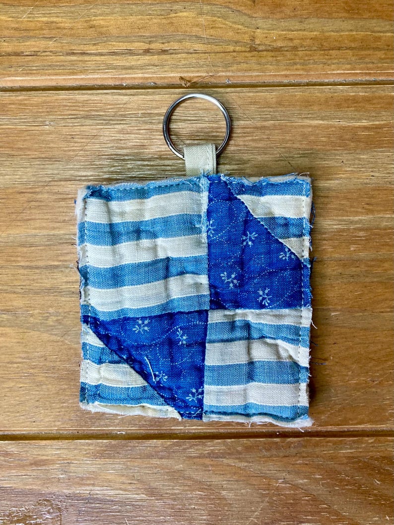 Vintage Quilt Keychain - Etsy