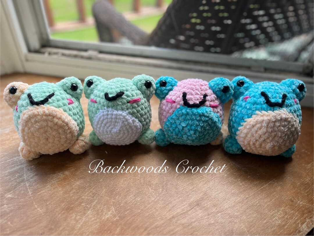 Adorable Crochet Frogs - Etsy