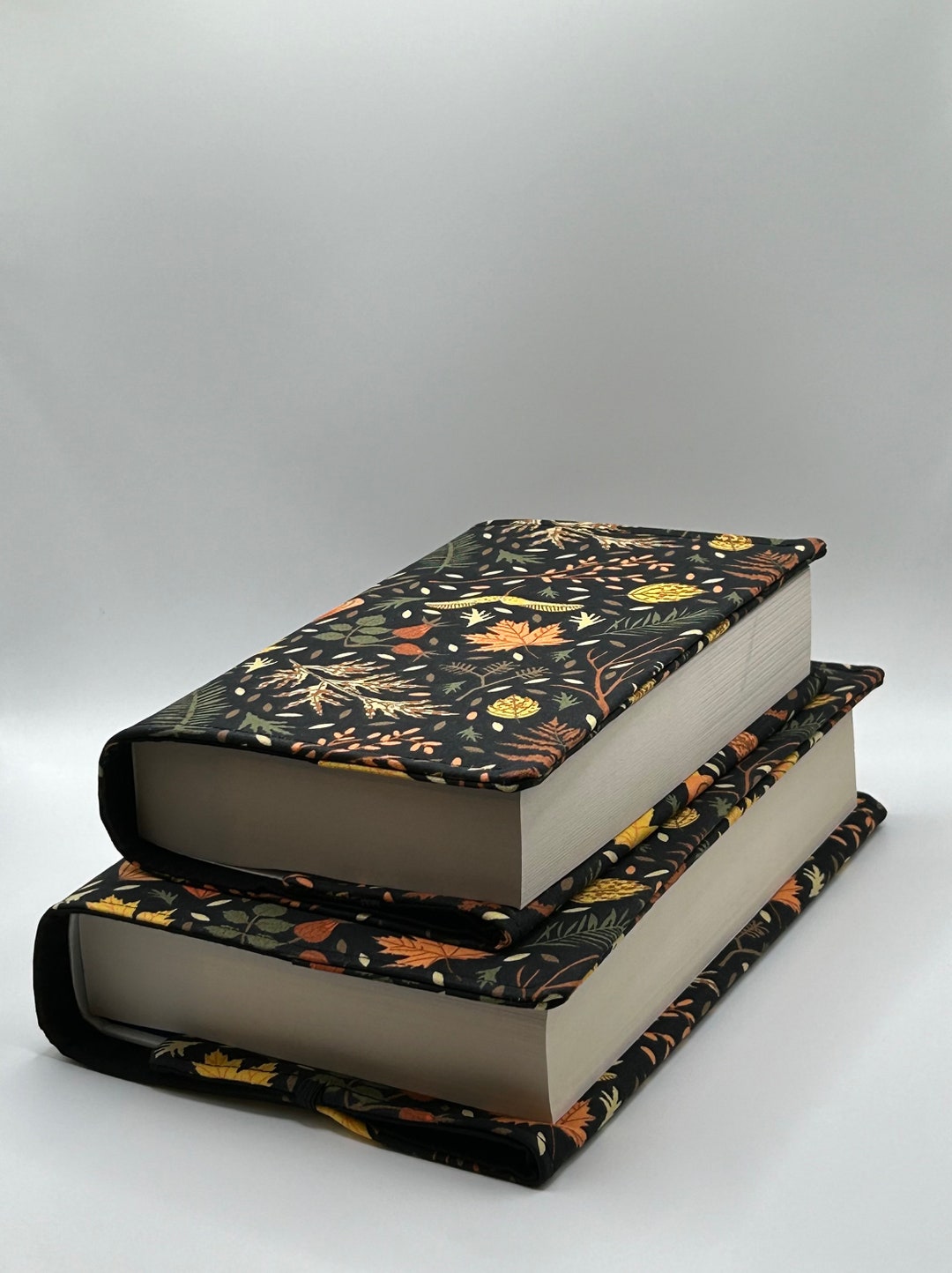 Hardback and Paperback Adjustable Book Cover Bundle | Black Autumn ...