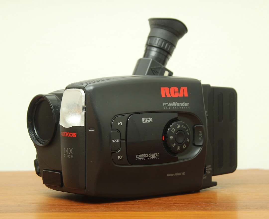 RCA Small Wonder Camcorder - Vhsc Tapes - 1990s Vintage Camera - Etsy