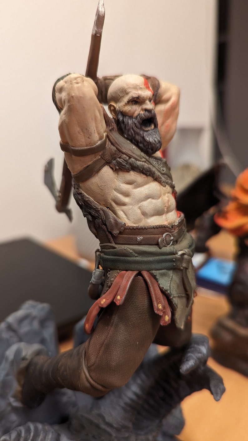 Kratos Statue 1/12 Scale, 3D Printed and Painted Painted, for Boyfriend ...