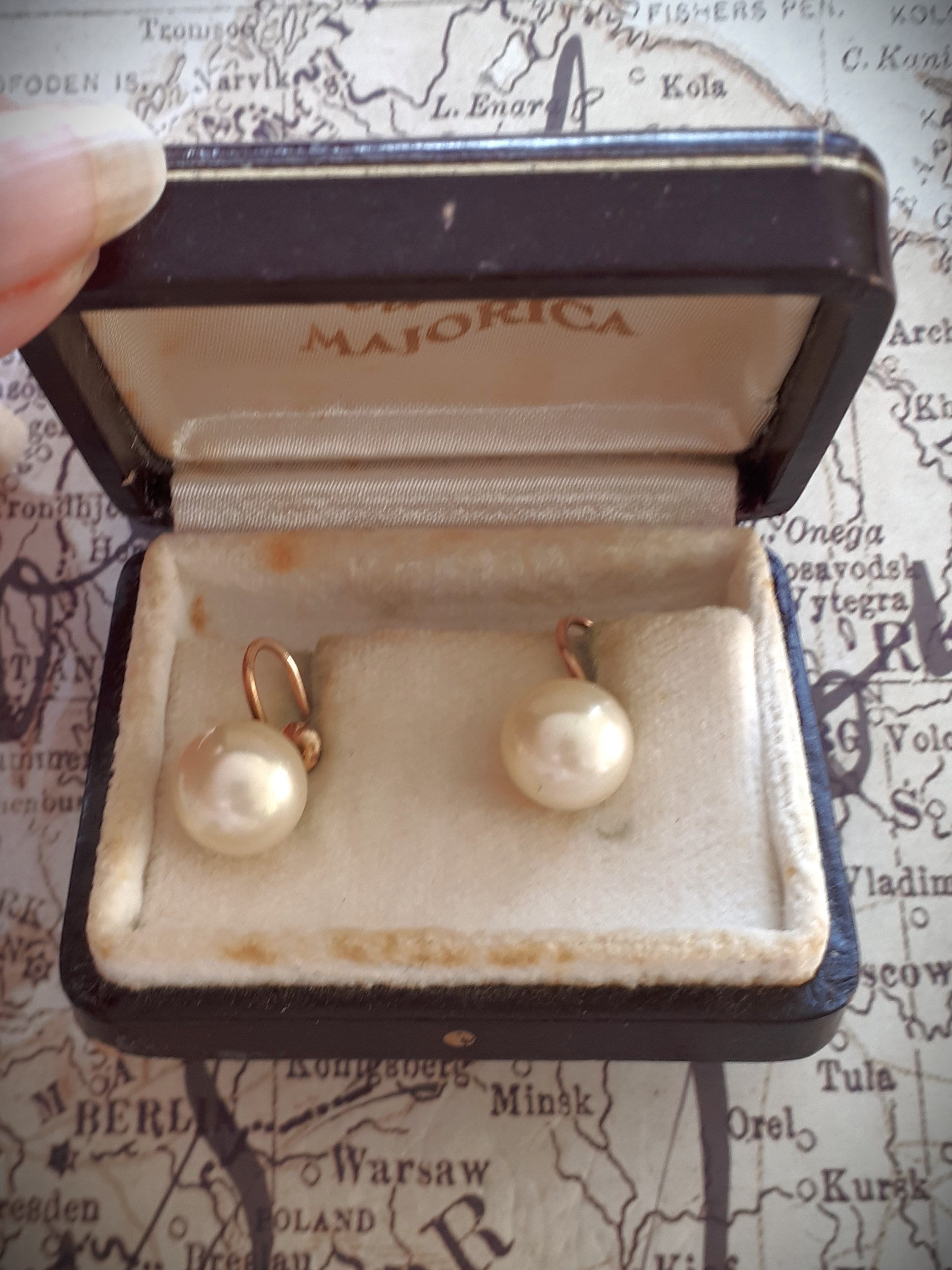 Vintage 1960's Majorica Pearl Stud Earrings 12K Gold Filled Clasps - Etsy