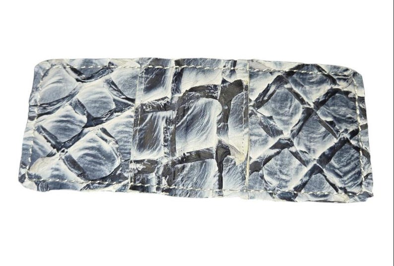 White Pirarucu Fish Skin Bi Fold Card Wallet - Etsy