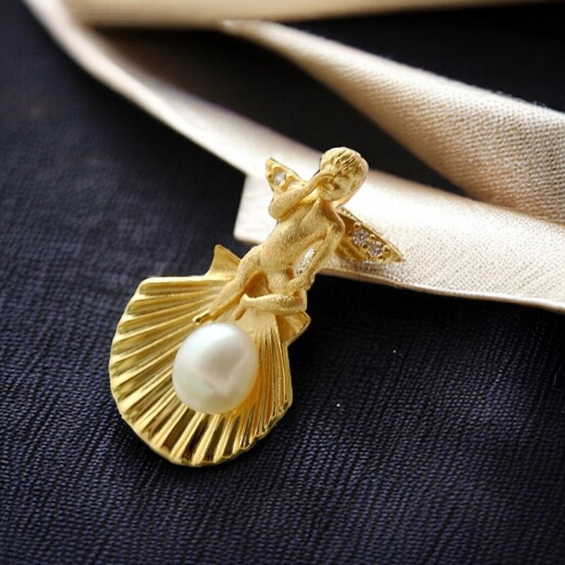 Sterling Silver Angel on Seashell Brooch With 18K Gold Plating and ...