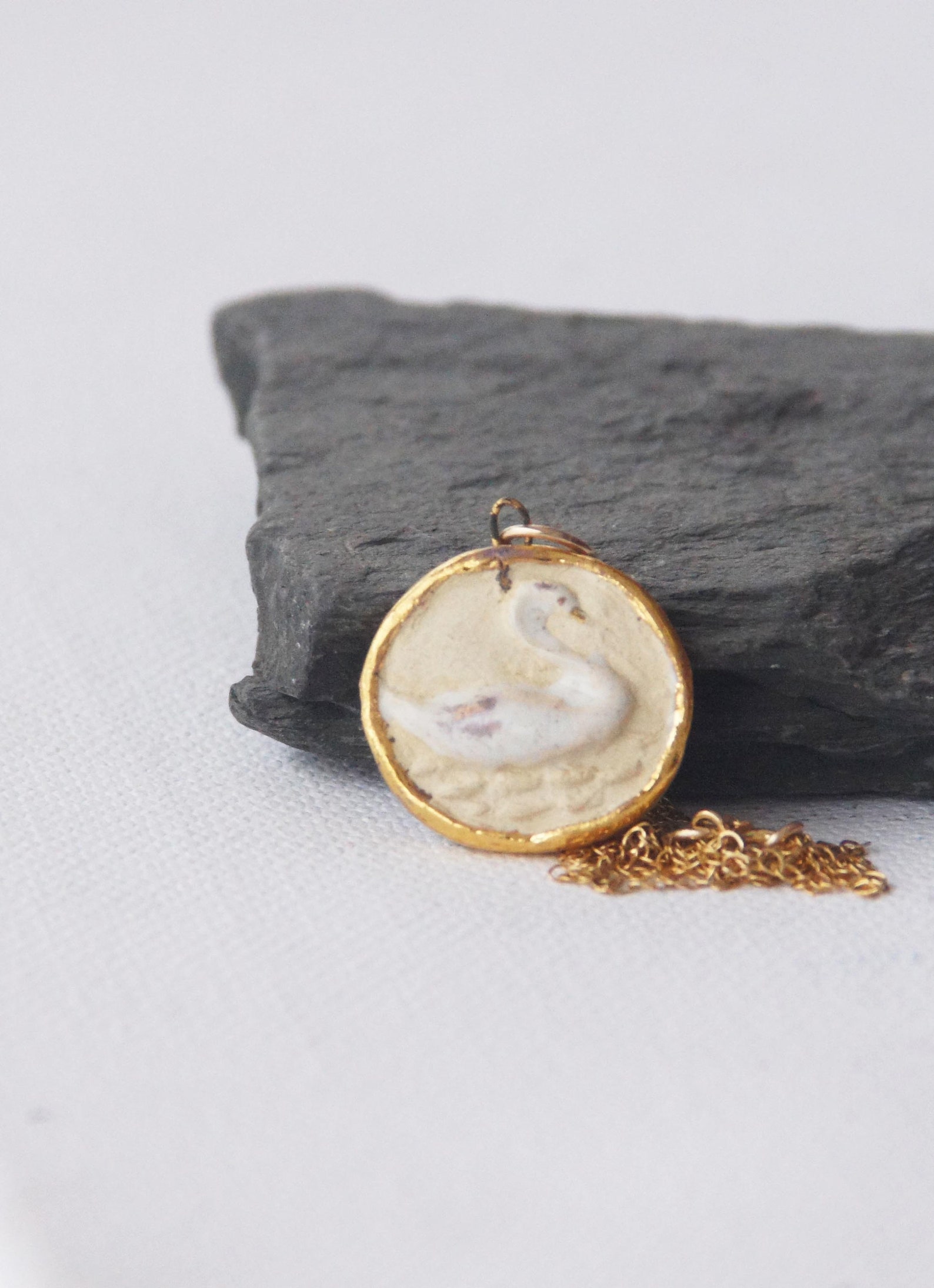 Elegant Cygnet Gold Pendant Necklace: Gold Silver Dainty Necklace ...