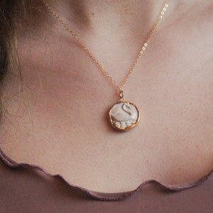 Elegant Cygnet Gold Pendant Necklace: Gold Silver Dainty Necklace ...