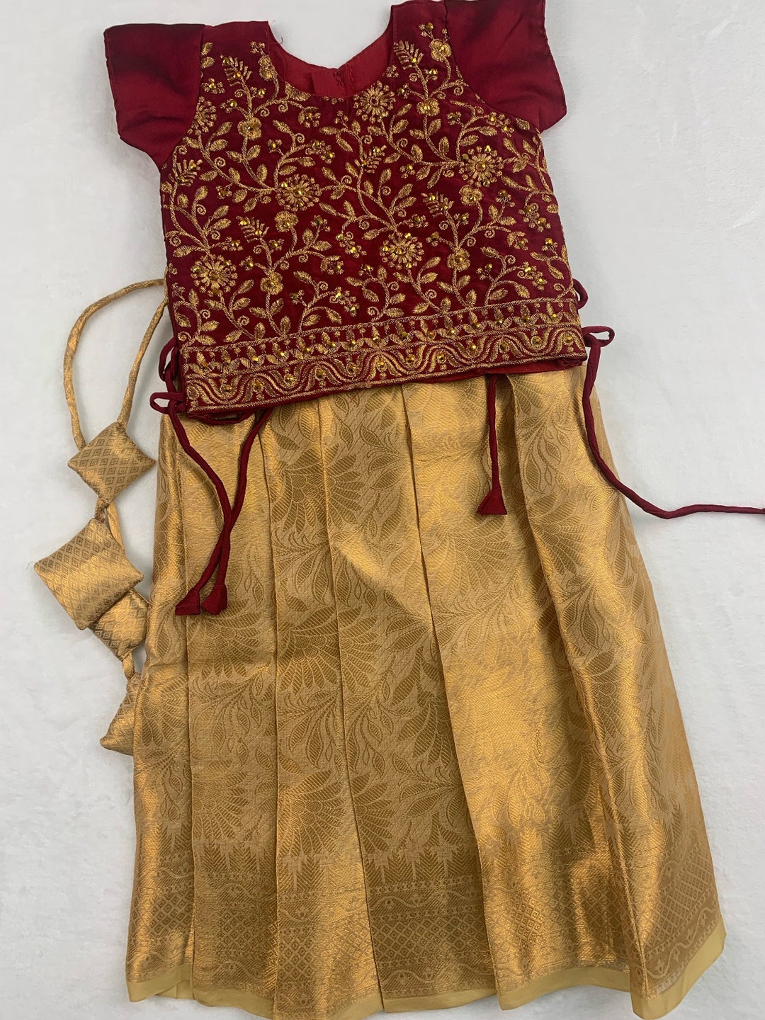 Golden Lehnga With Maroon/green/mehndi Color Blouse (machine Embroidery ...