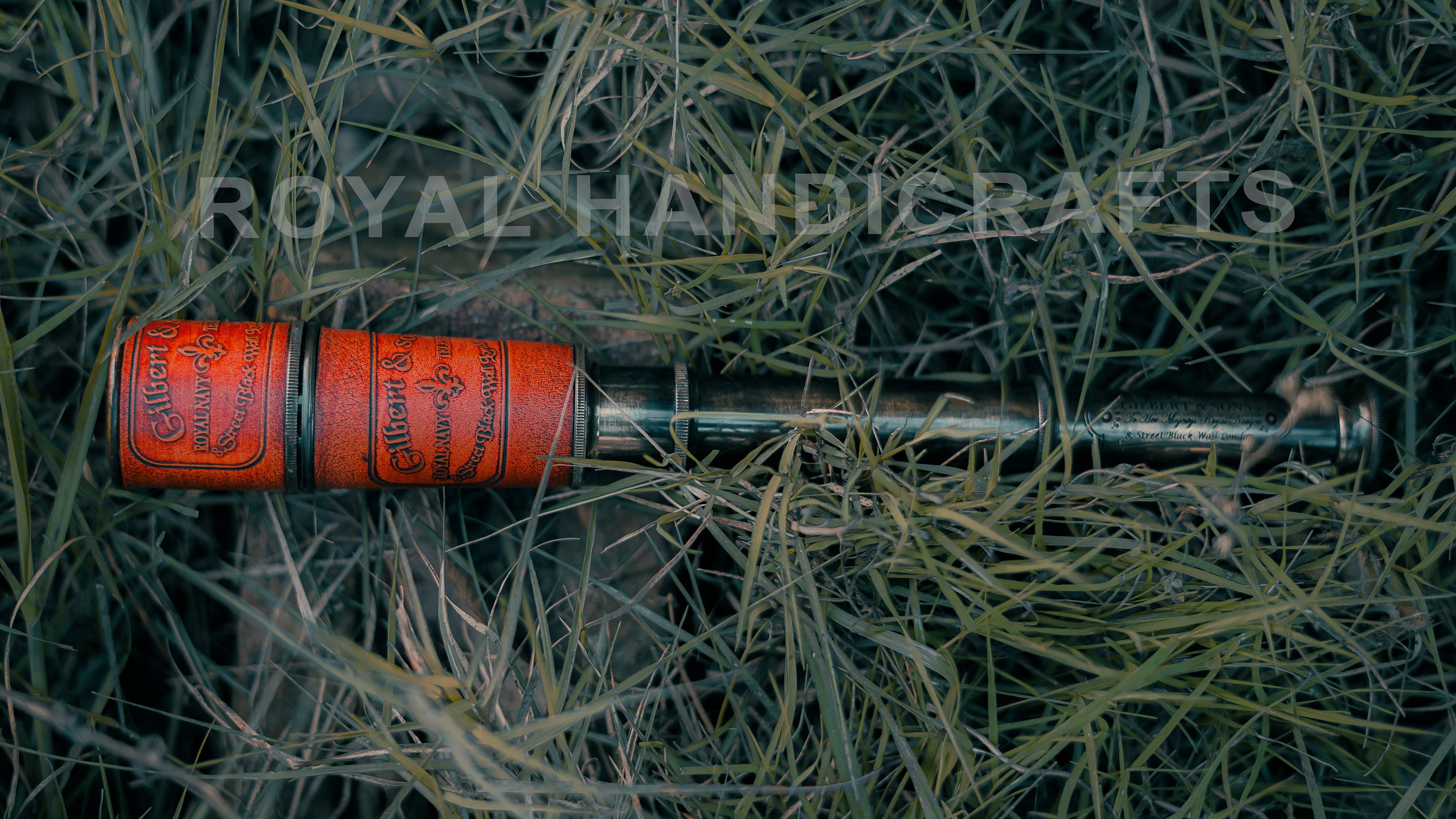 Gilbert & Sons Royal Navy Telescope: Vintage Nautical Spyglass in Solid ...