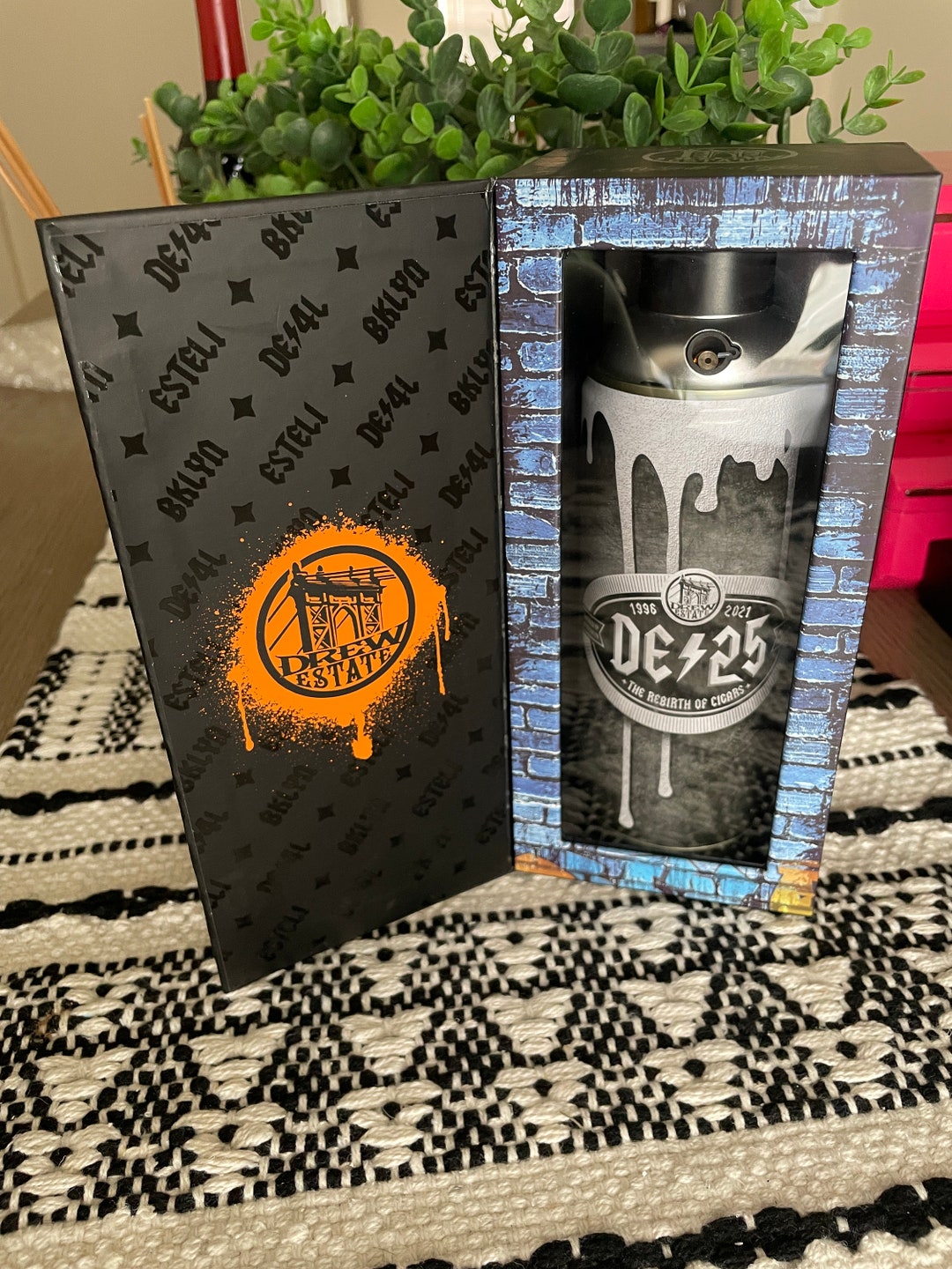 Limited Drew Estate DE 25 Paint Can Lighter Exclusive Promo Item Paint ...