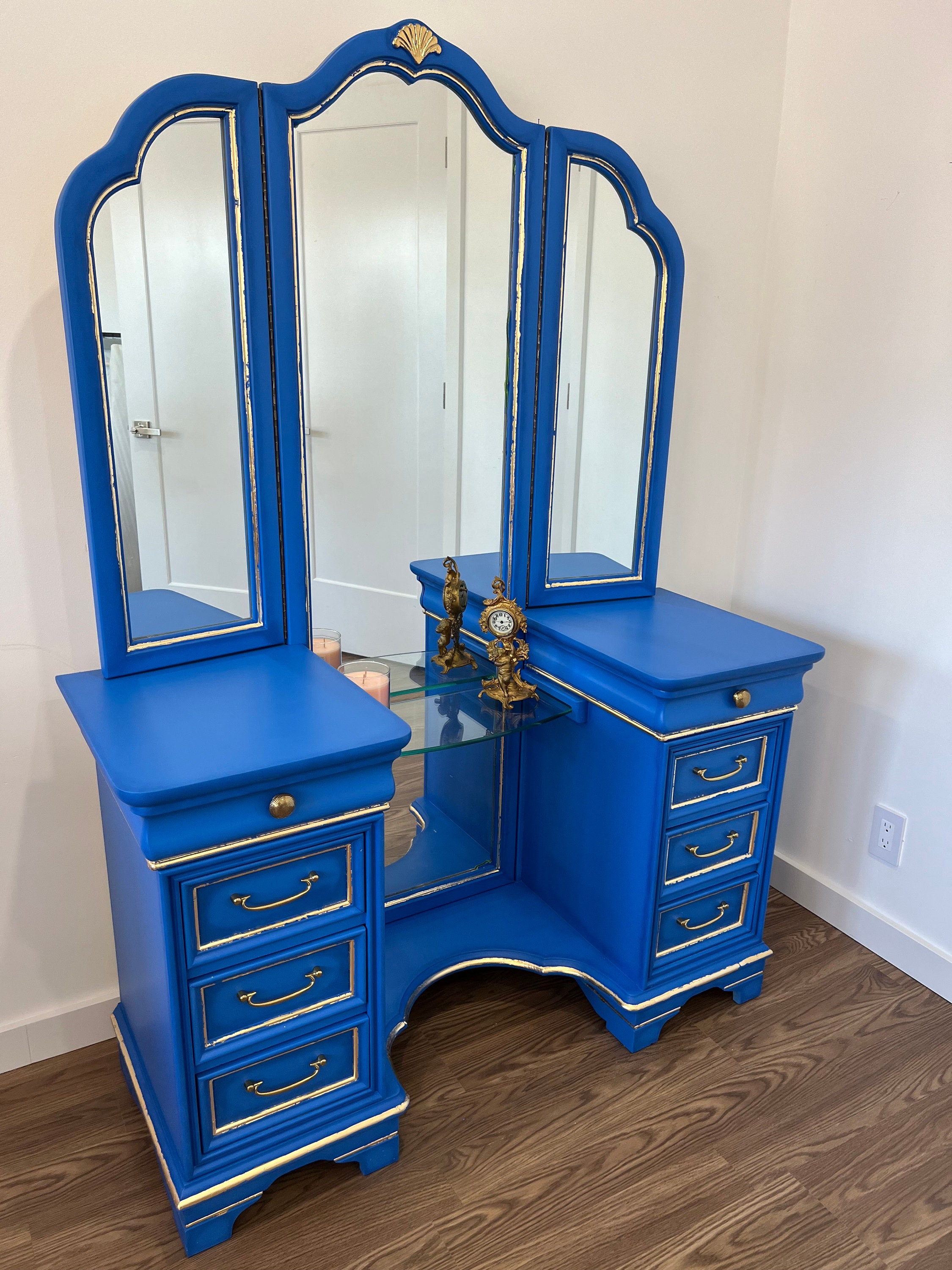 Beautiful Vintage Restored Vanity - Etsy