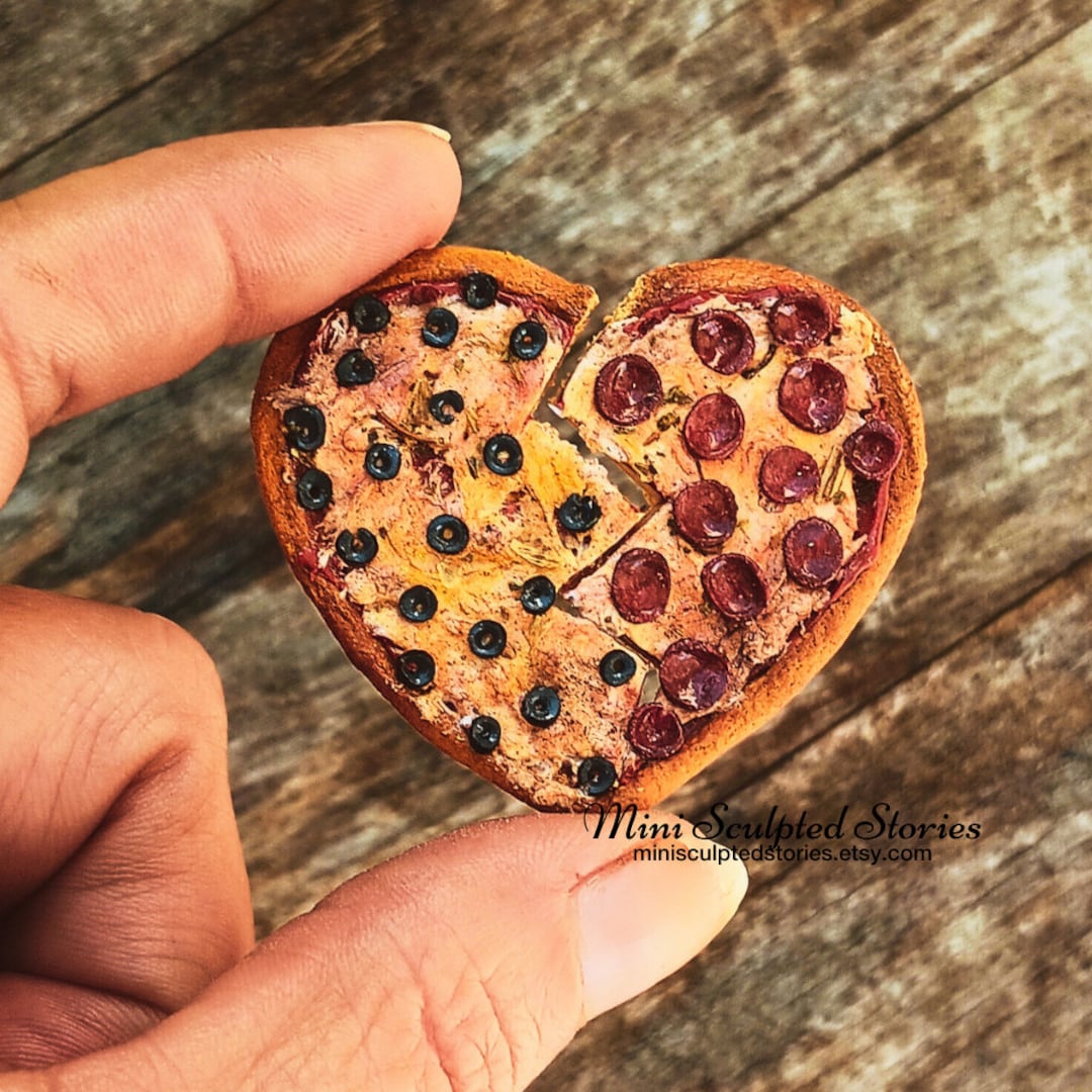 Miniature Heart Shaped Pizza With Broken Heart Cut | Unique Dollhouse ...