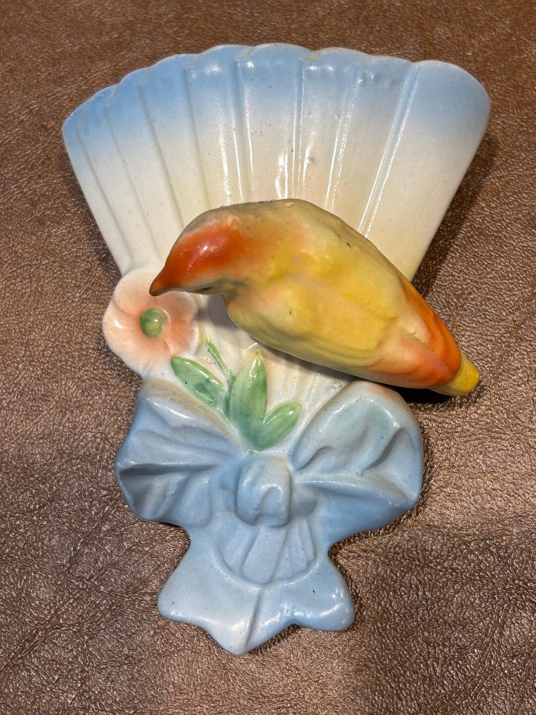 Czech Bird on Fan W/ Bow Wall Pocket Red Dime Mark Czechoslovakia Czech ...