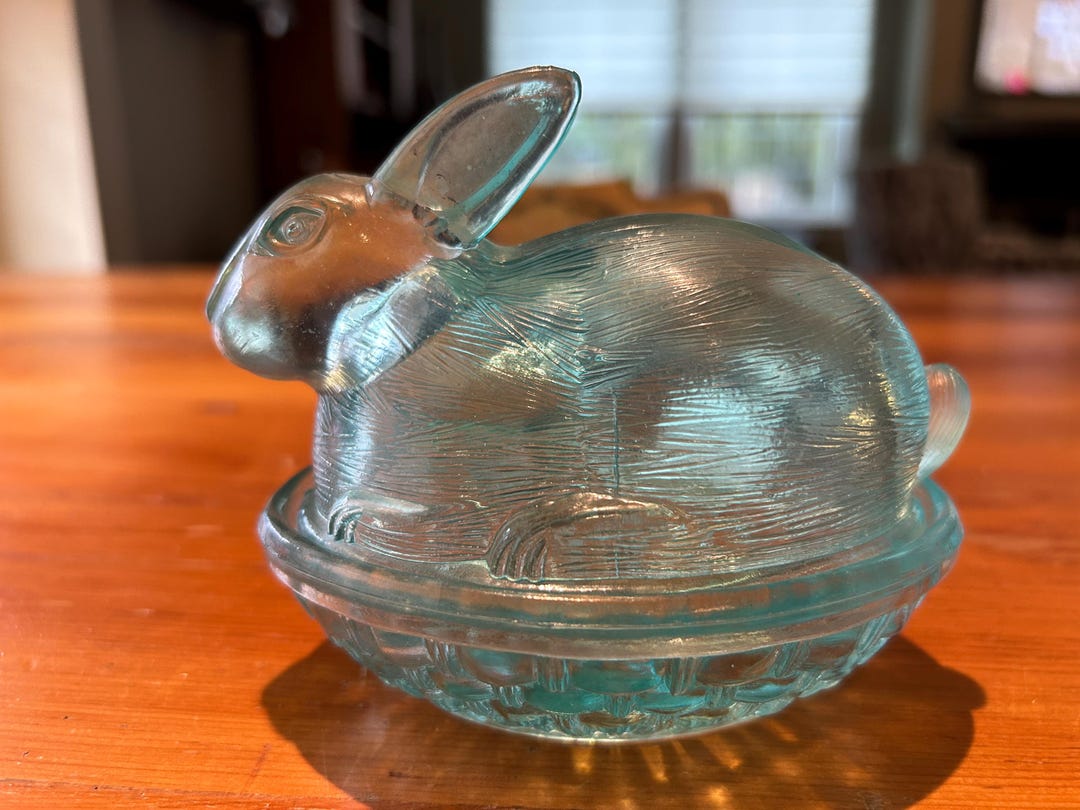 Vintage LE Smith Light Blue Glass Bunny Rabbit on Nest Covered Candy ...