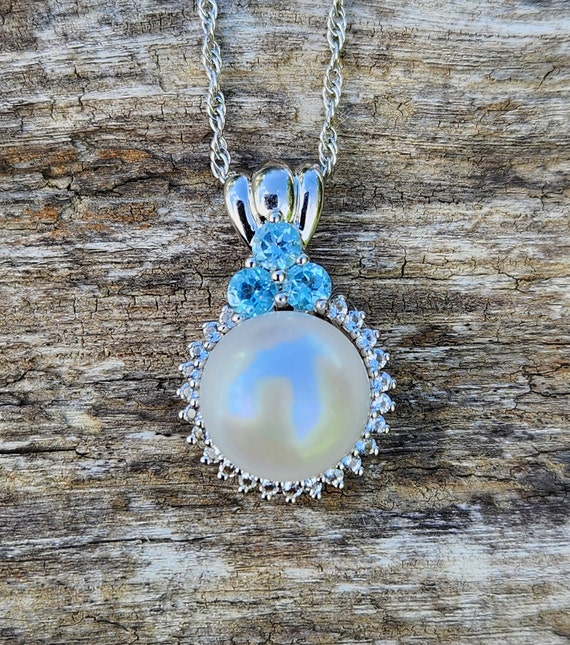 Pearl and white topaz necklace store