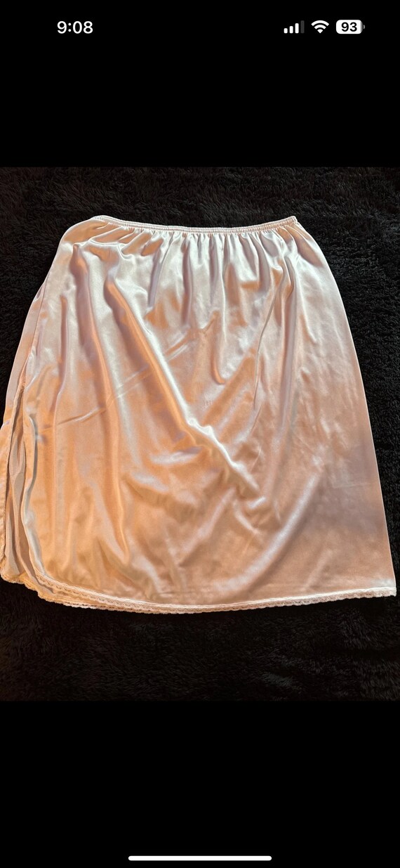 white vintage satin slip - Gem