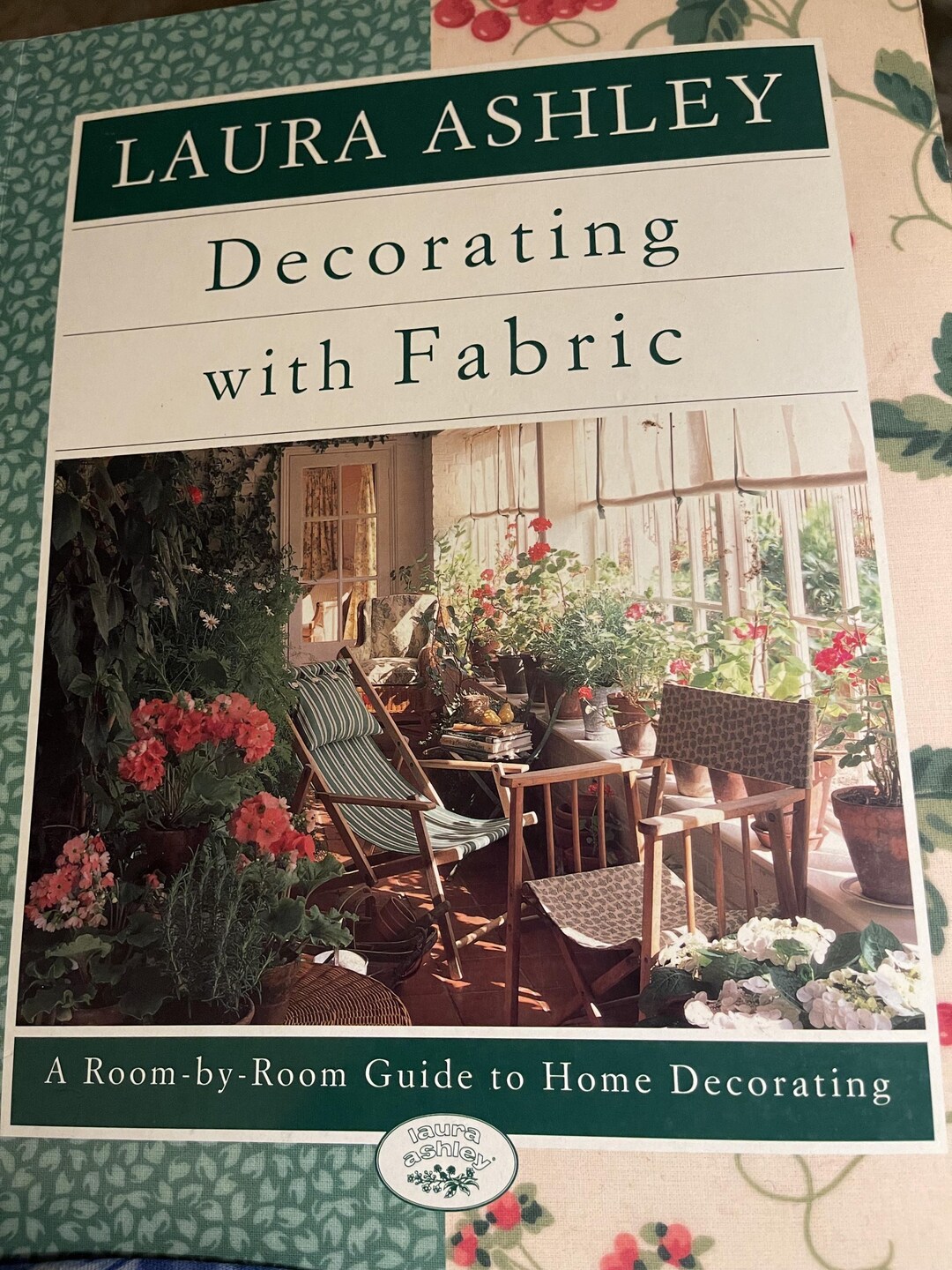 BOOK Laura Ashley: Decorating With Fabric A Room by Room Guide to Home ...