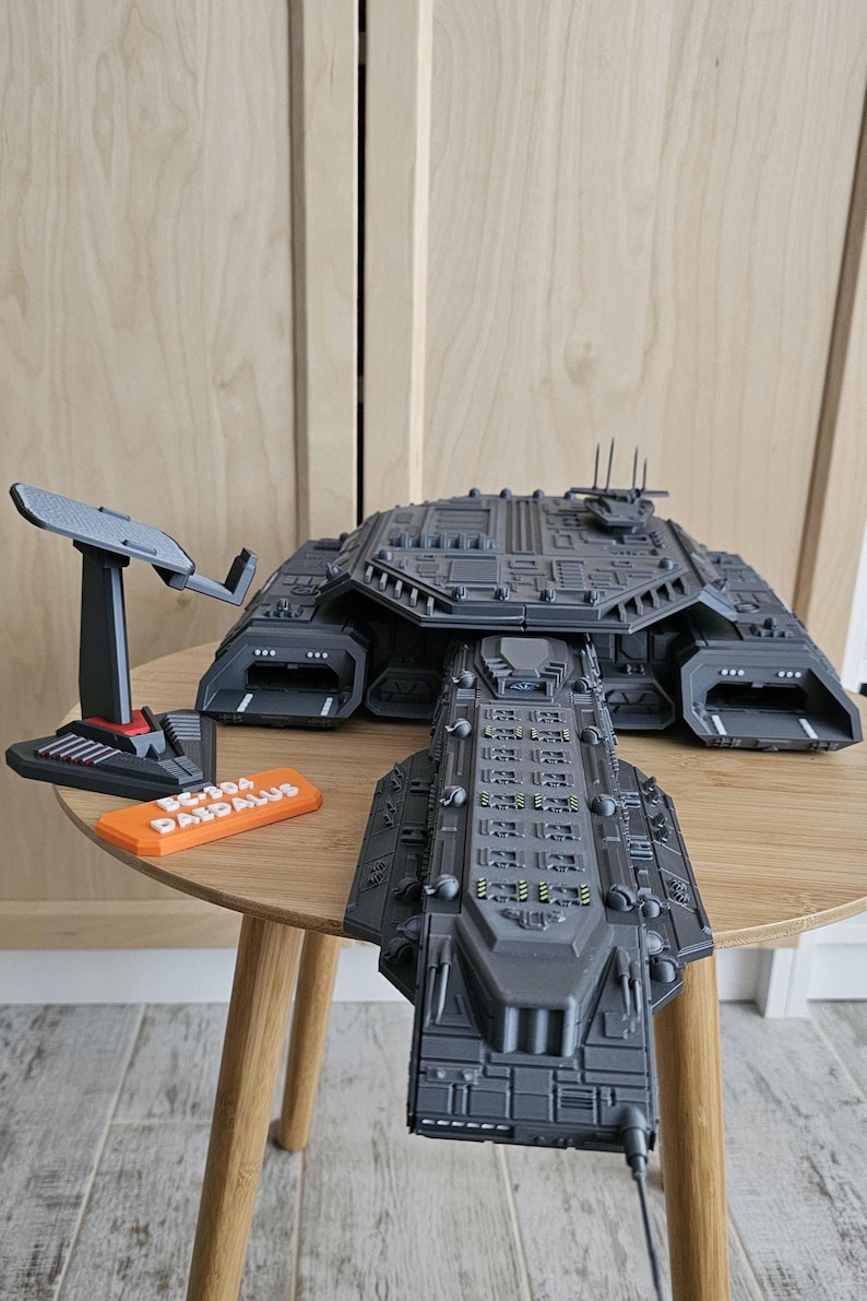 BC-304 Daedalus Replica | Earth/tau'ri USAF BC304 Ship Model (63 Cm/25 ...