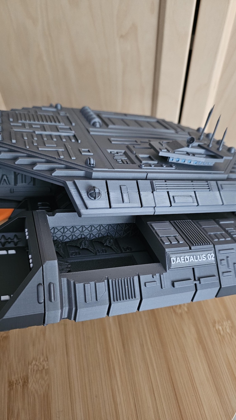 BC-304 Daedalus Replica | Earth/tau'ri USAF BC304 Ship Model (63 Cm/25 ...