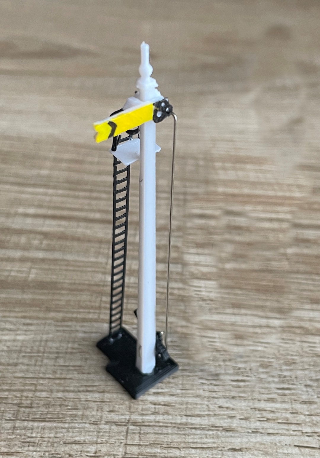 TT:120 Gauge 'distant', GWR Square Post Signal, Lower Quadrant. - Etsy UK