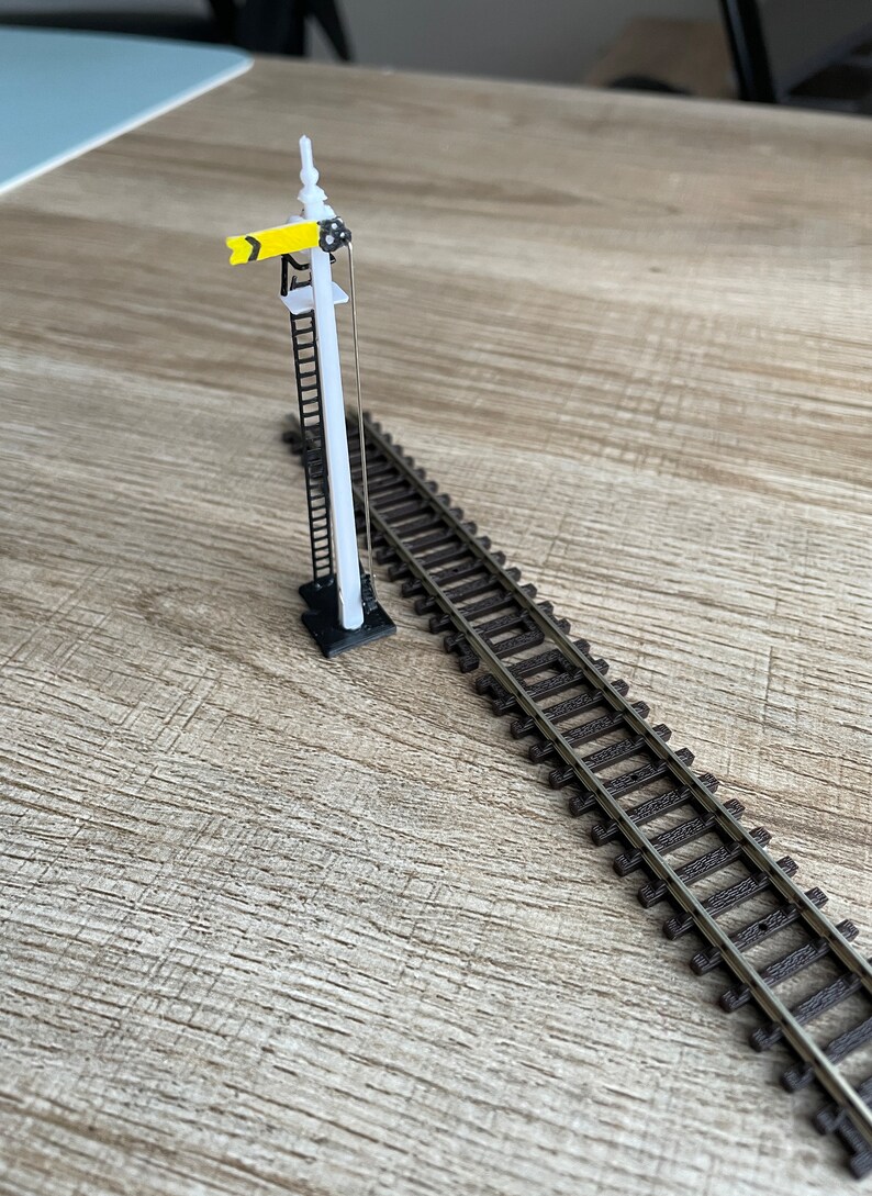 TT:120 Gauge 'distant', GWR Square Post Signal, Lower Quadrant. - Etsy UK