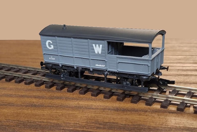 TT:120 GWR 20 Ton Goods Brake Van Body to Fit on the 21T Mineral Wagon ...