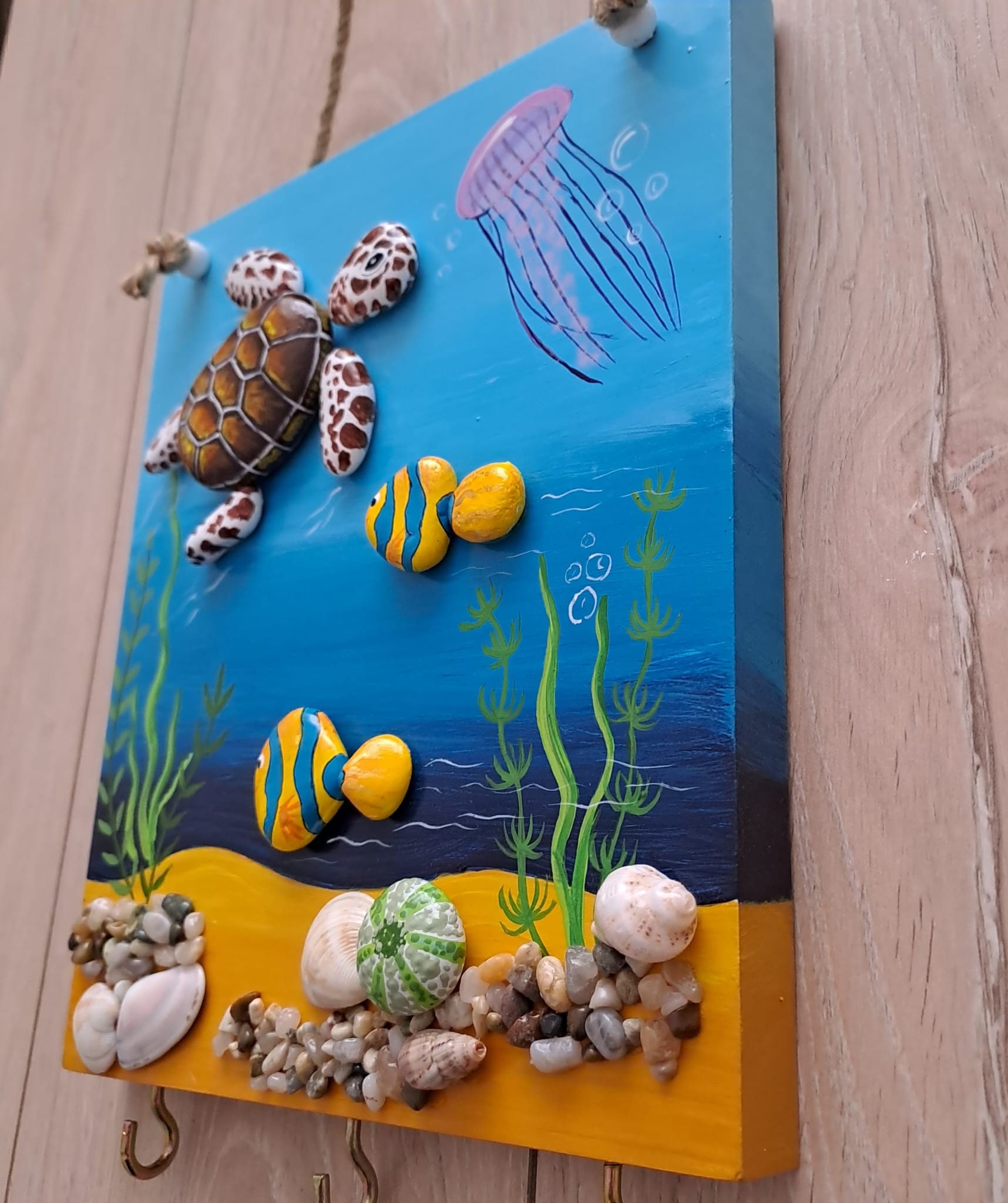 Handmade Key Holder With Stone Painting on Wood, Board to Hang Keys ...