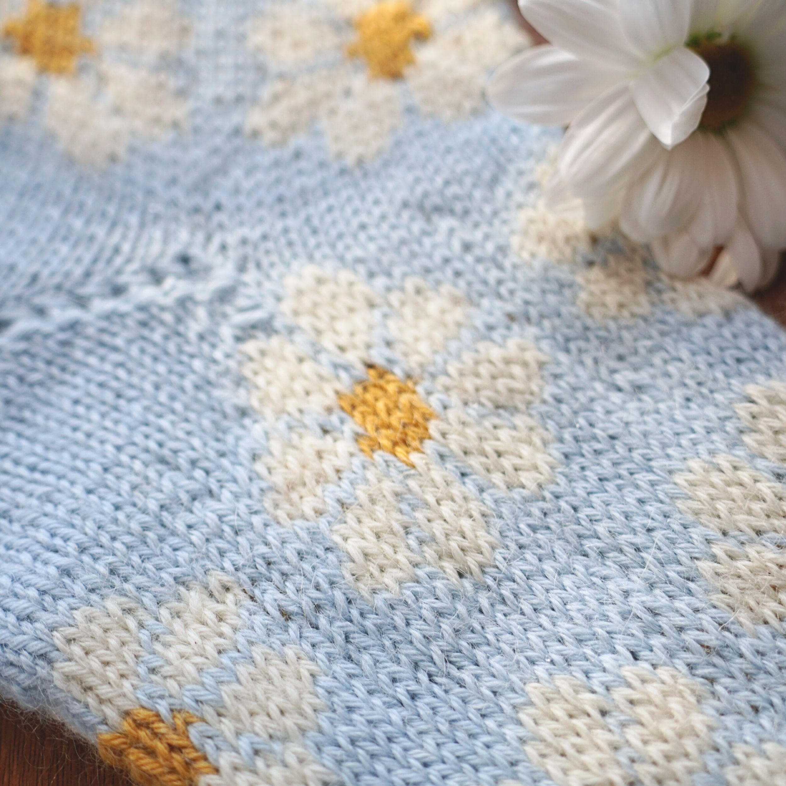 Daisy Floral Sock Knitting Pattern - Colorwork Cute Sock Pdf Pattern ...
