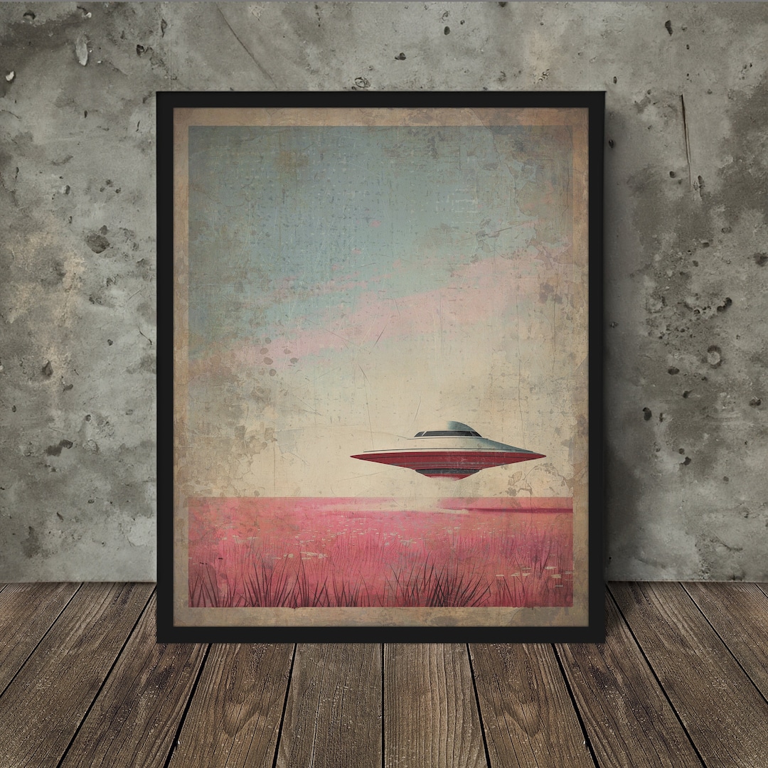 Retro FLYING SAUCER Wall Art, UFO Home Decor, Uap Flower Gift, Scifi ...