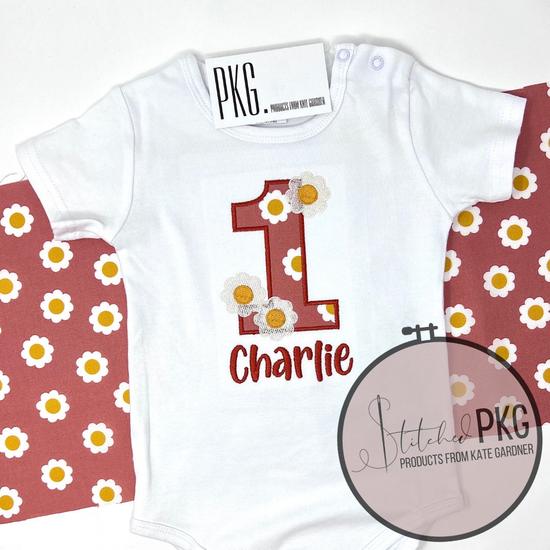 Number 1 Daisy Themed Birthday Design - Applique - Age One - First ...