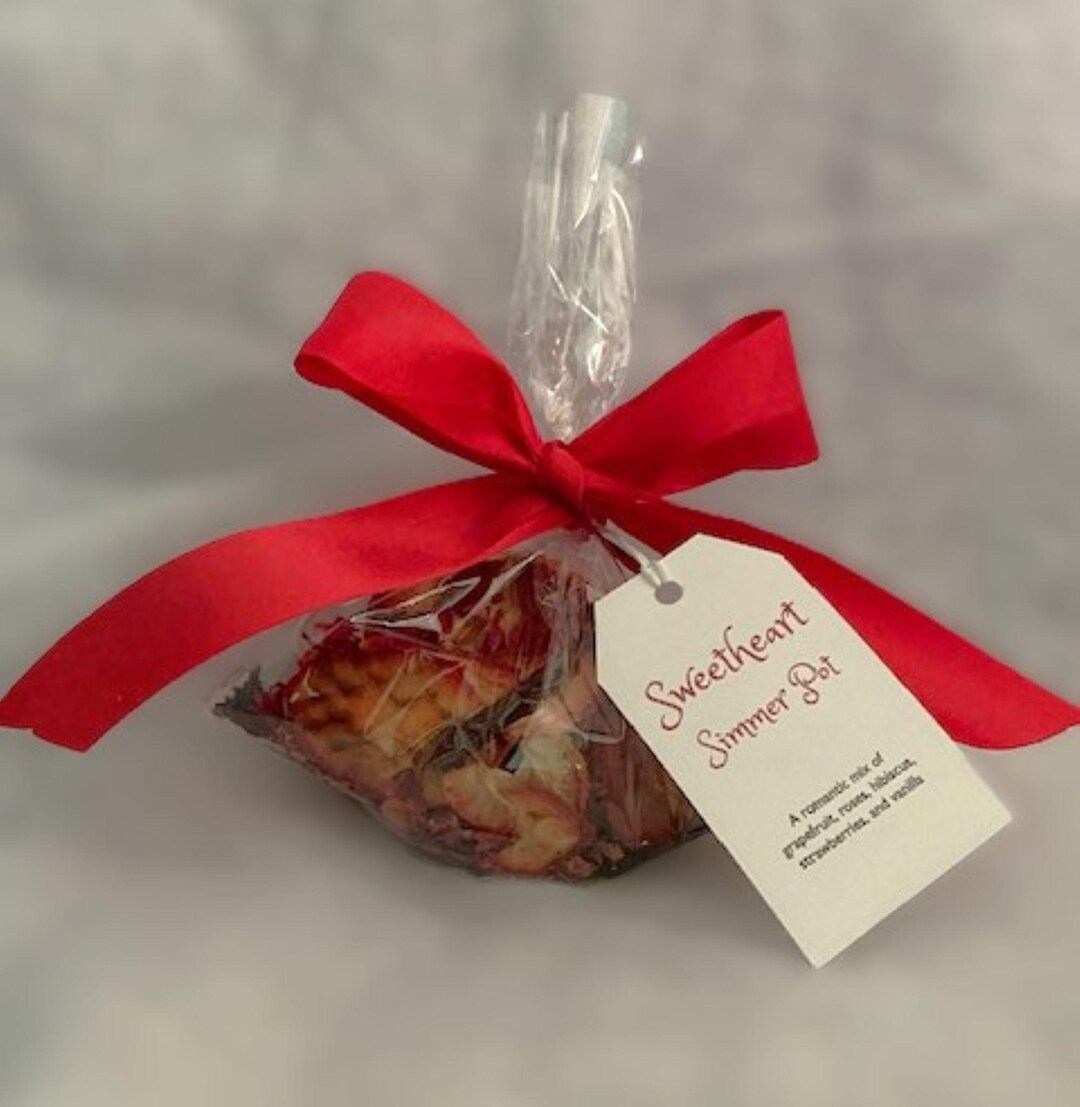 Sweetheart Simmer Pot Contains Grapefruit, Roses, Hibiscus ...