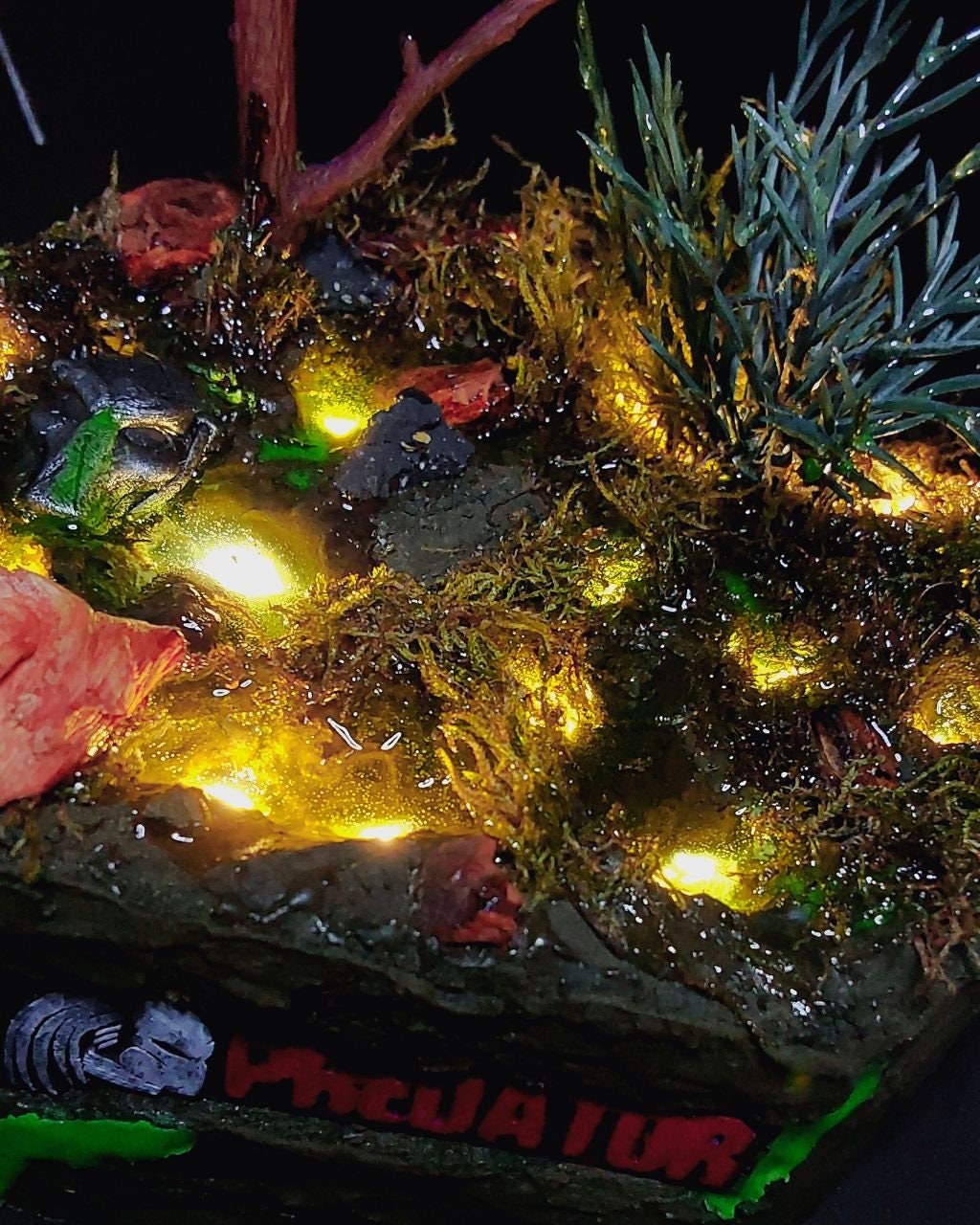 Predator Figurine. Diorama Base With Lightning. - Etsy