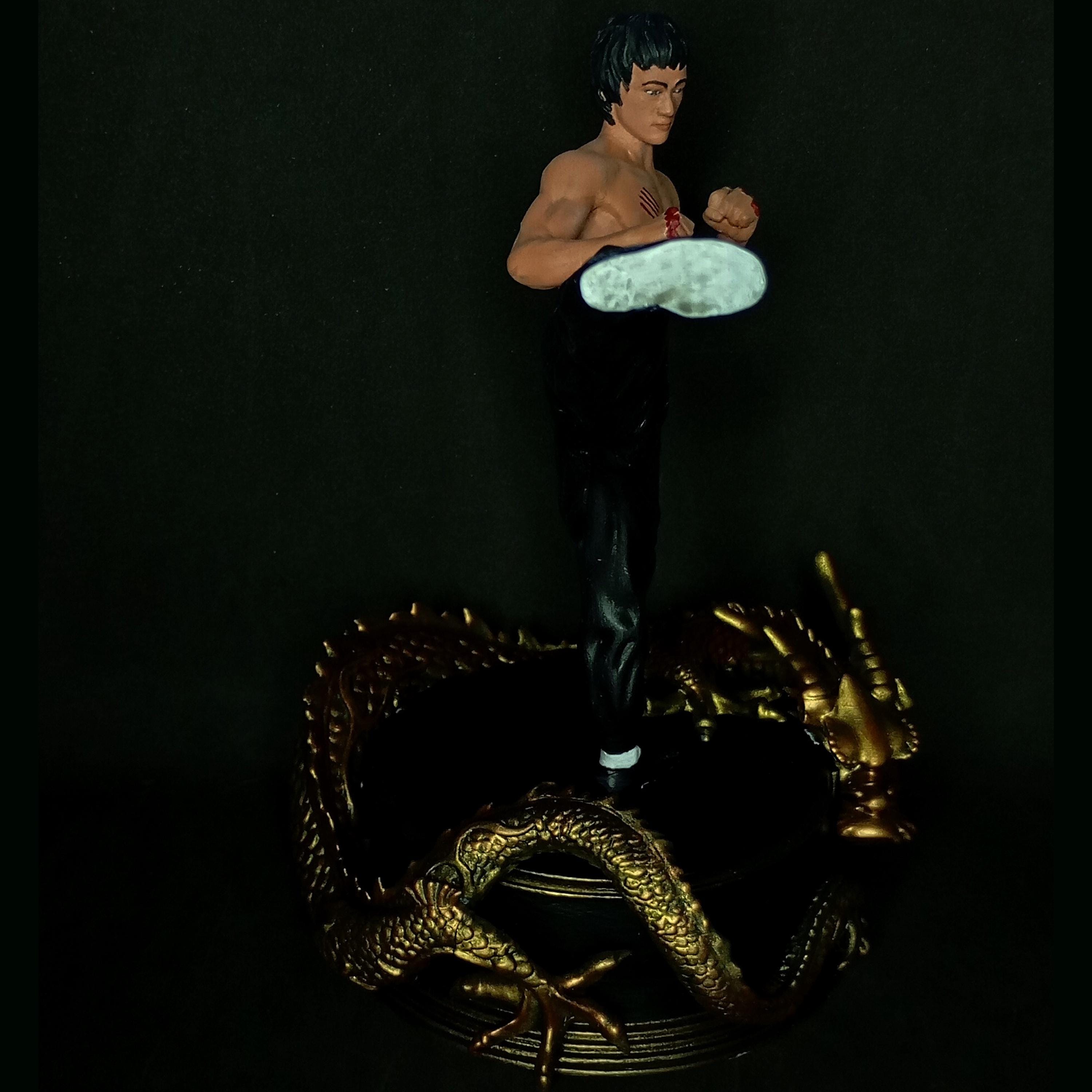 Bruce Lee: Figurine on a Base - Etsy