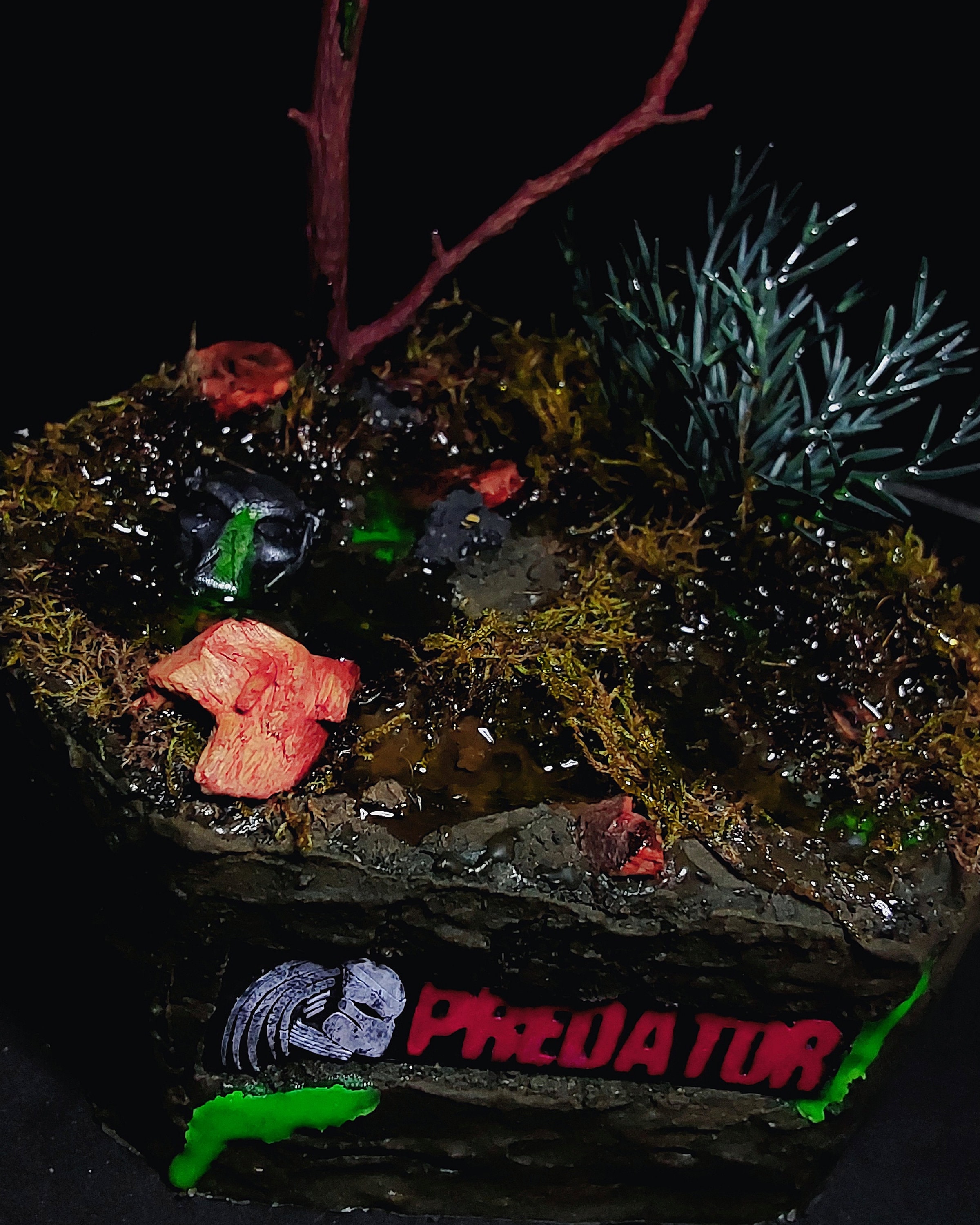 Predator Figurine. Diorama Base With Lightning. - Etsy