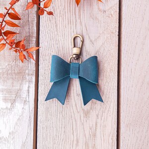 Crazy Horse Leather Mini Bow Keychain, Personalized Lovely Bow Keyring ...