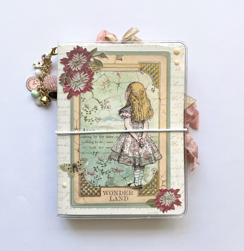 Travelers Notebook, Alice's Adventures in Wonderland, Junk Journal ...