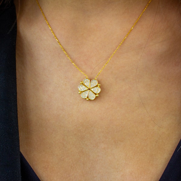 Clover Necklace - Etsy