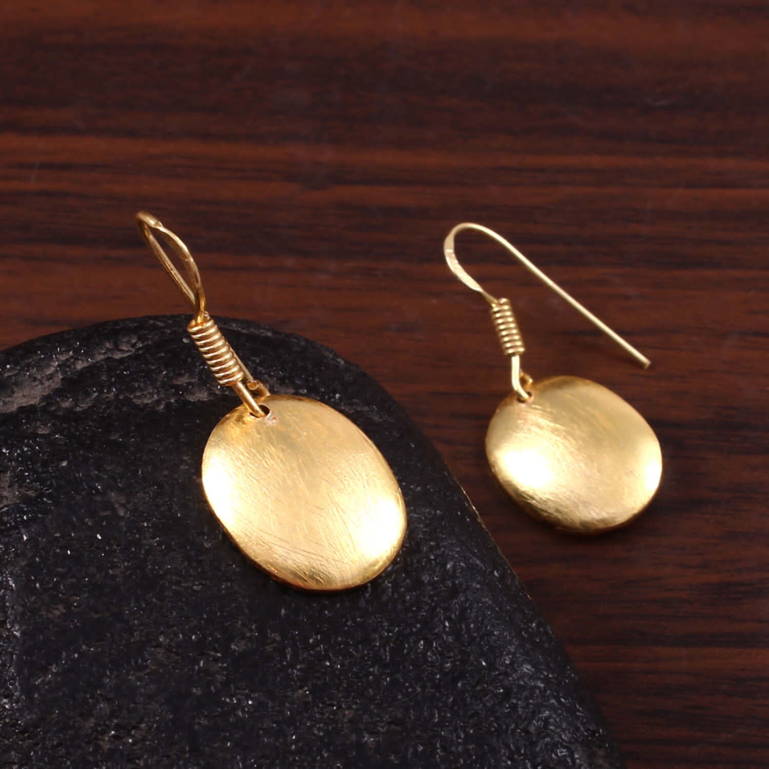 Gehämmerte konkave ovale Tropfen-Silber-Ohrringe, gehämmerte elegante ...