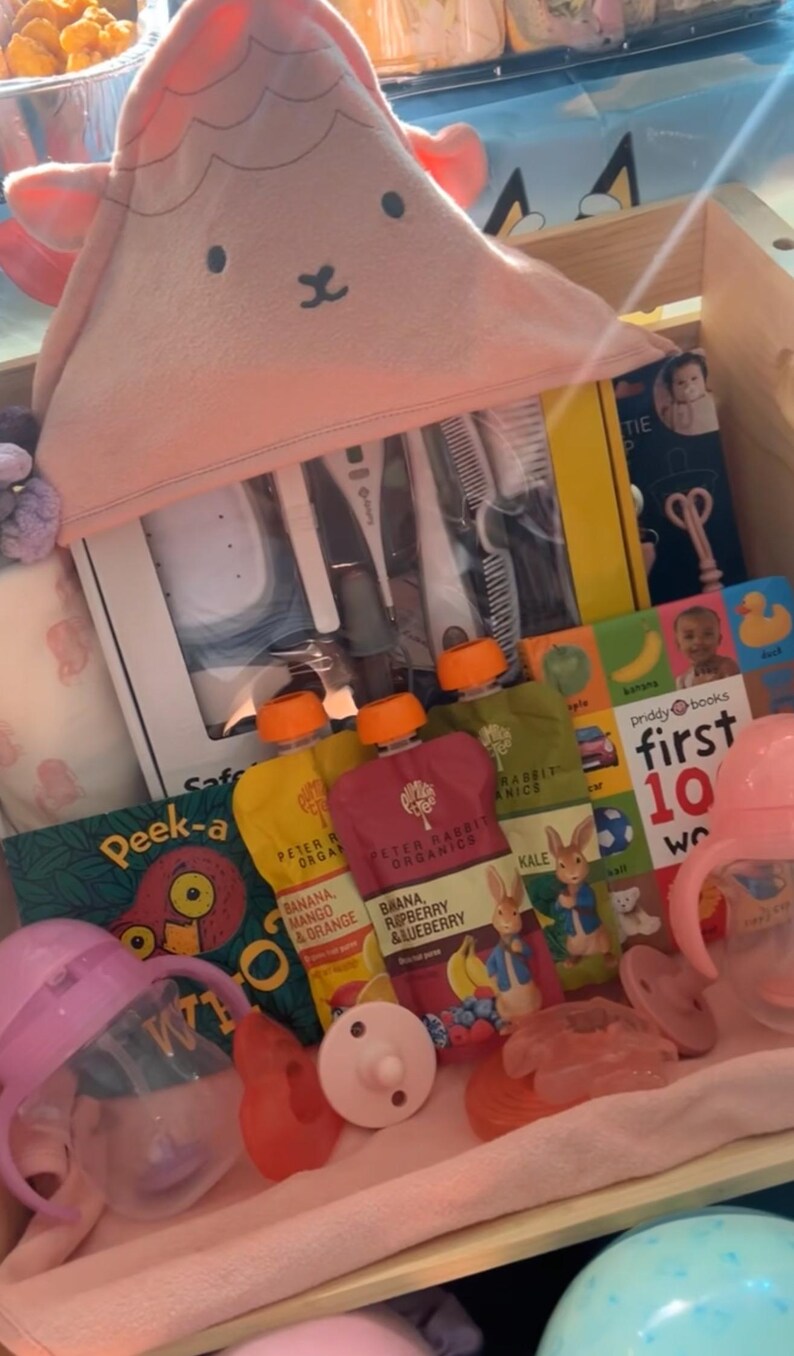 Luxury Baby Gift Basket – Newborn Essentials Set With Hooded Towel ...